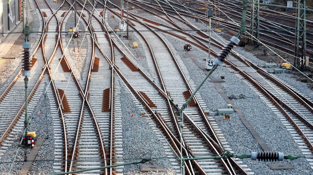 Ad network battle heats up as Facebook buys LiveRail