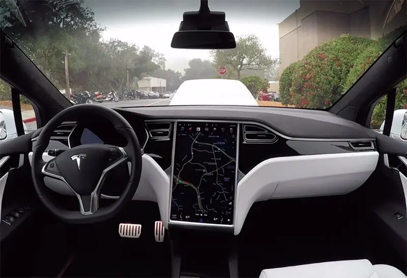 The Next Level User Experience of Tesla’s Car Dashboard
